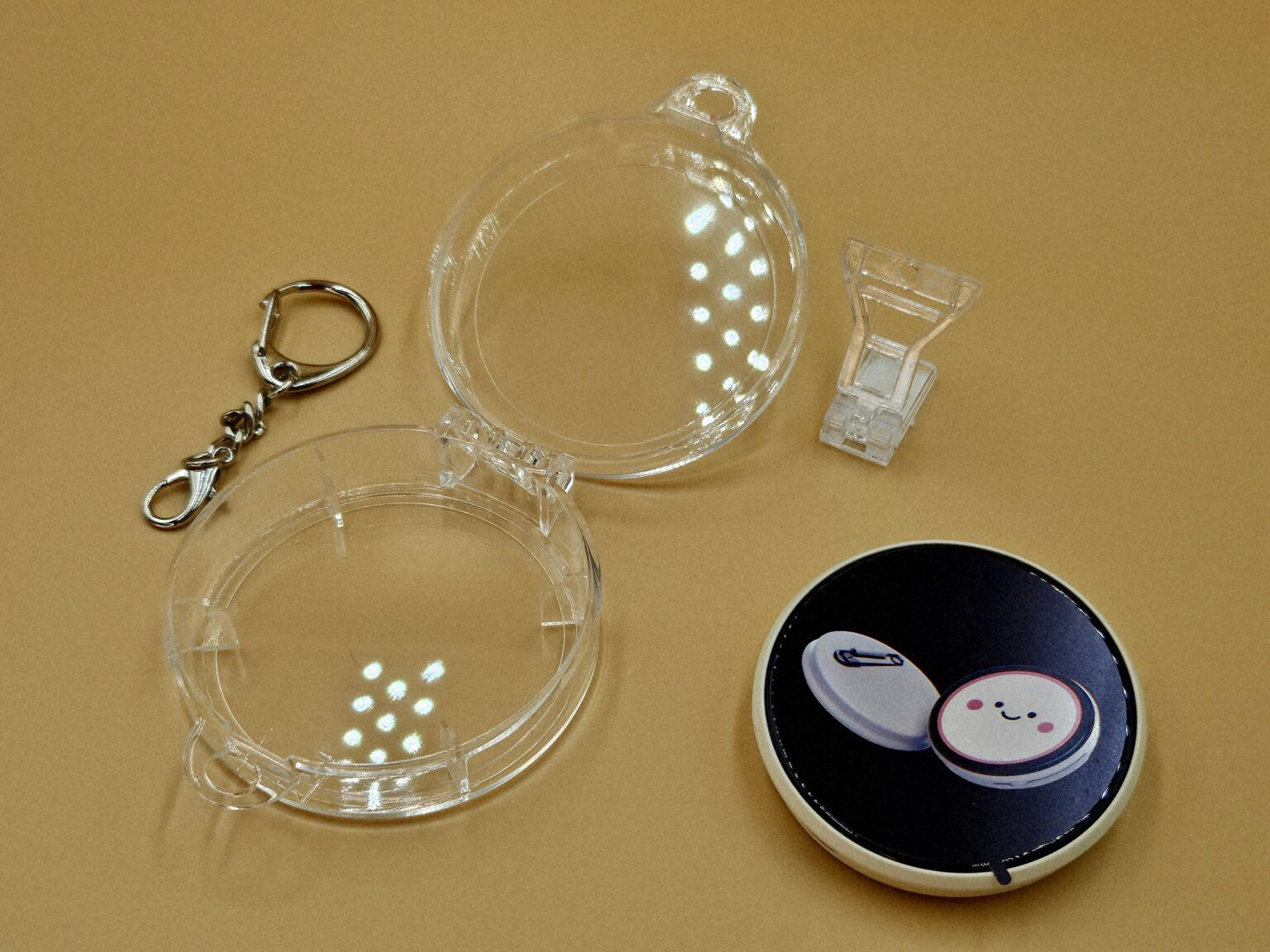 【実機レビュー】ぶっちゃけ買い？オリジナル缶バッジ「Can-Badge」を使ってみてわかったこと📝👀 | POPii